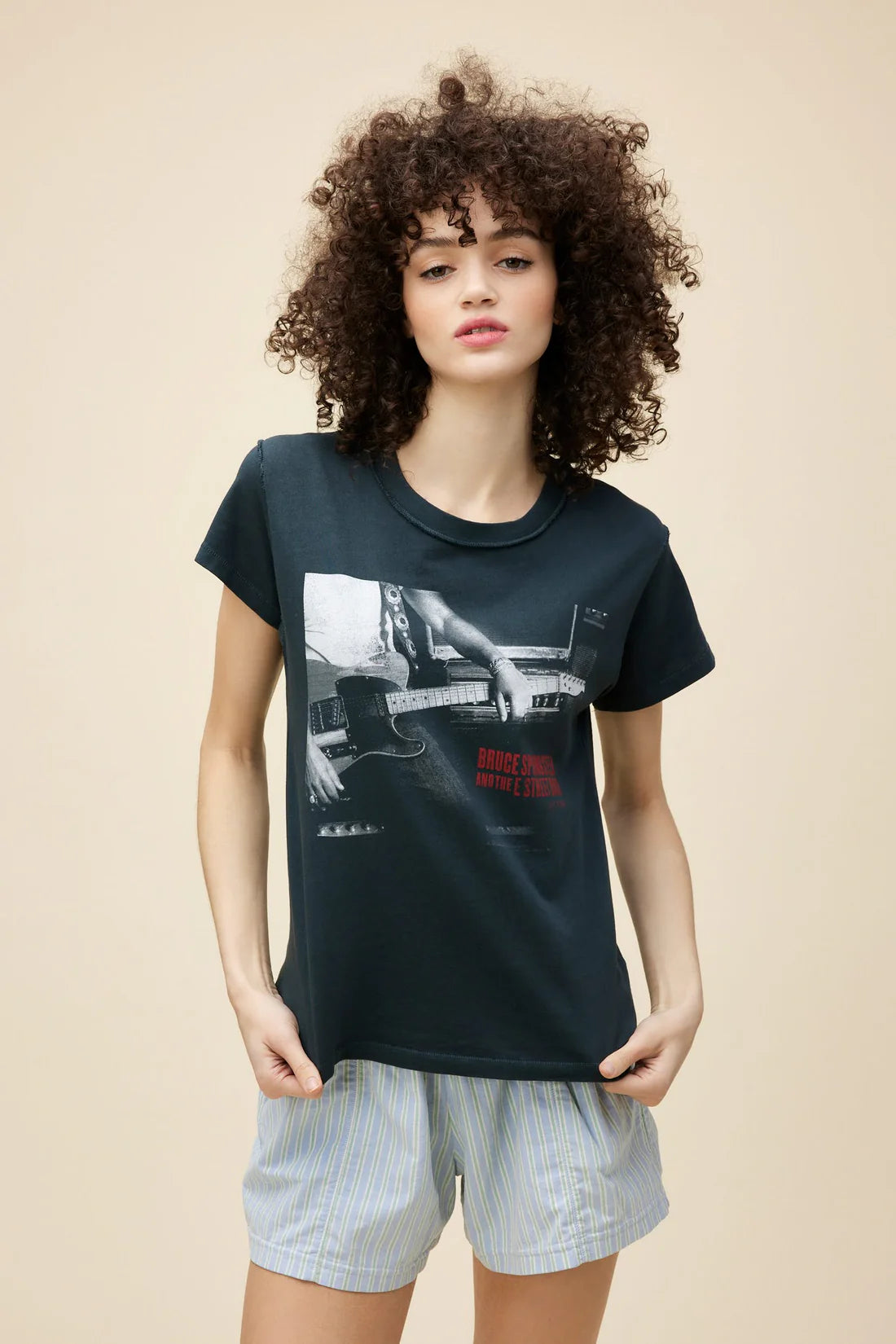 BRUCE SPRINGSTEEN STUDIO PHOTO REVERSE GF TEE – Kitson LA